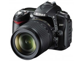 Nikon D90 18-105 VR
