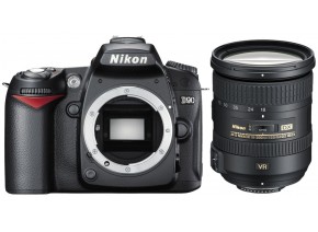 Nikon D90 18-200 VR II