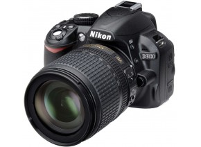 Nikon D3100 18-105 VR