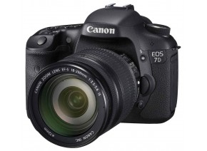 Canon EOS 7D 18-200 IS