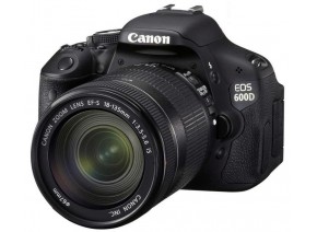 Canon EOS 600D 18-135 IS