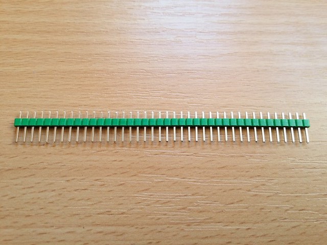 Češalj header 40pin 2.54mm muški za elektroniku zeleni