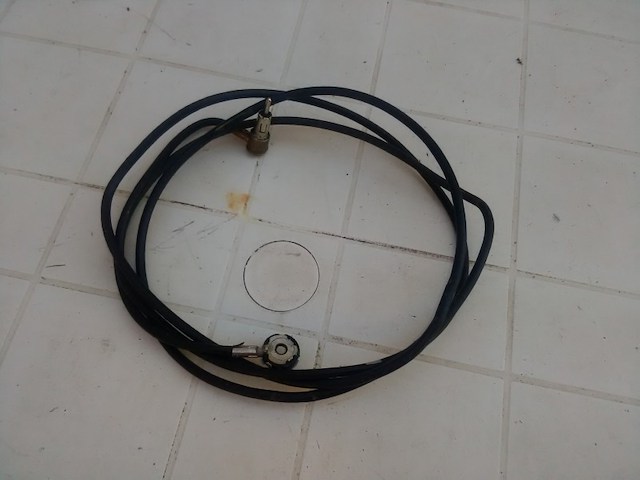 PEUGEOT 106 Antena