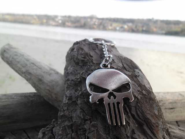 Punisher lobanja privezak za klučeve