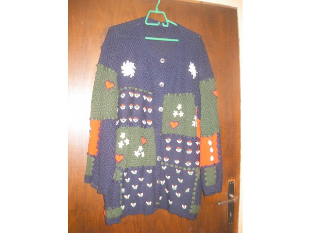 Džemper u etno stilu-veći