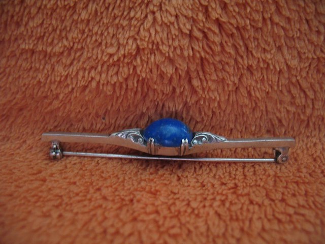 Srebrni bros sa plavim kamenom
