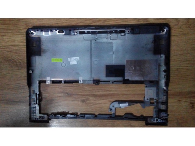 Samsung 5 Ultra NP540U3C Donji deo kucista