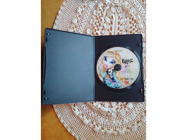 DVD CRTANI FILM - BRATZ 5