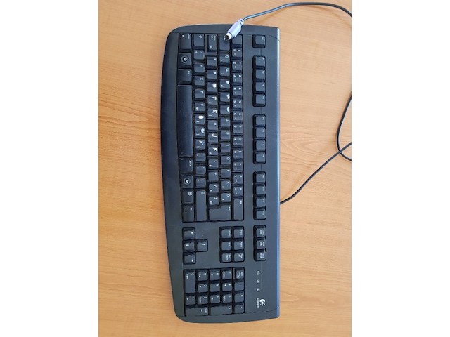 Logitech tastatura