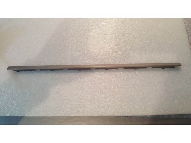PLASTIKA KUCISTA  ZA TOSHIBA SATELLITE PRO L350