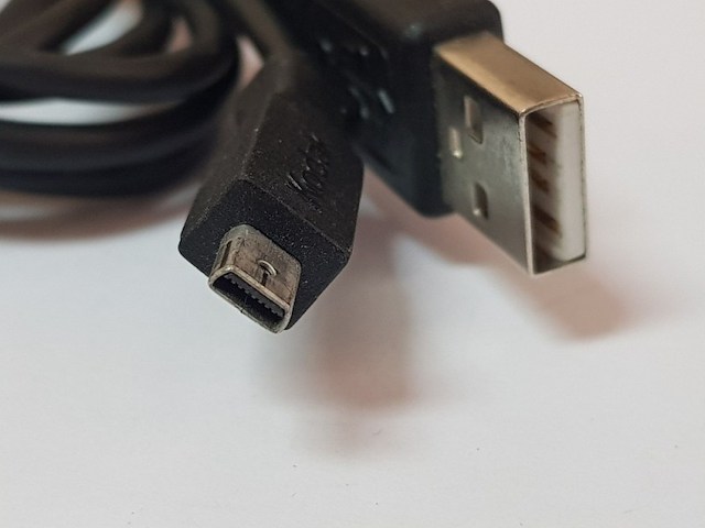 Kabl za povezivanje sa PC deblji