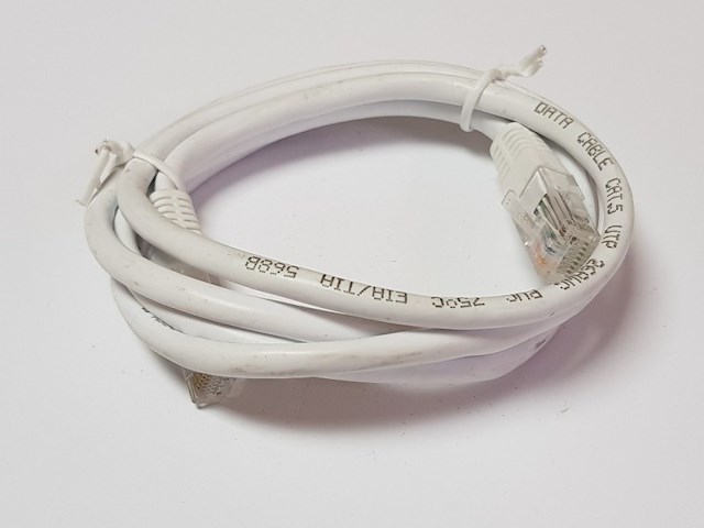 Kabl mrežni 1.5m Data Cable Cat.5 bele boje