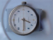 stari ručni sat ruhla antimagnetic