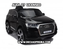 Audi q7 licensed na akumulator za decu crni