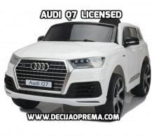 Audi q7 licensed na akumulator za decu beli