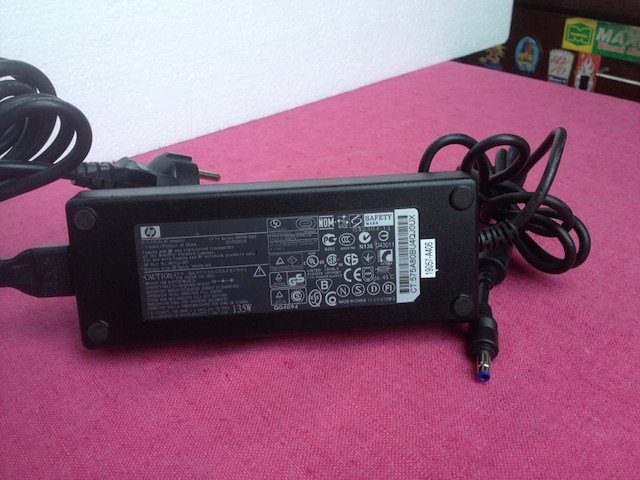 HP adapter 19.0V 7.1A ORIGINAL + GARANCIJA!