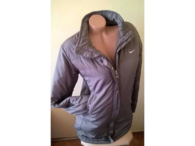 ORIGINAL NIKE ODLIČNA JAKNA VEL. XL