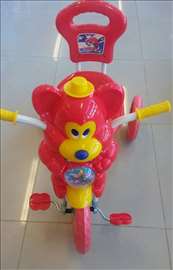 Tricikl za decu crveni meda