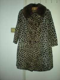 Veštačka bunda imitacija leoparda,kragna od krzna