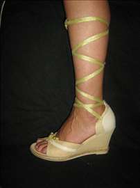 Sandale na vezivanje, kao nove