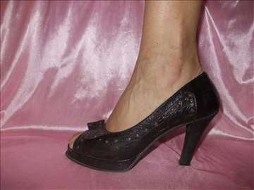 Crne sandale