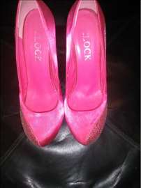 Prelepe roze cipele sa cirkonima