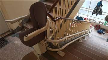 Lift stolica sa krivinom i za prave stepenice