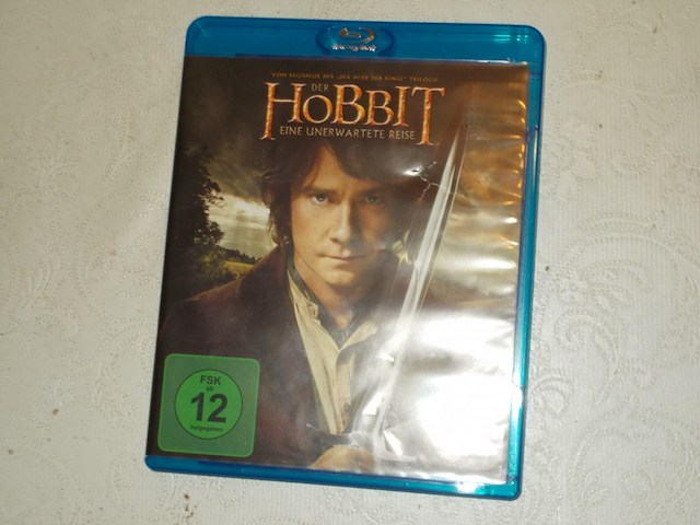 HOBBIT  (2 XBLU RAY) NEMA SRPSKI TITL