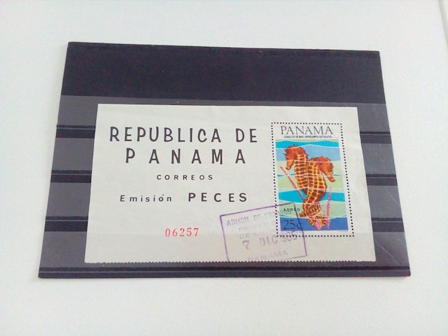 Panama Blok 1965    (6033)