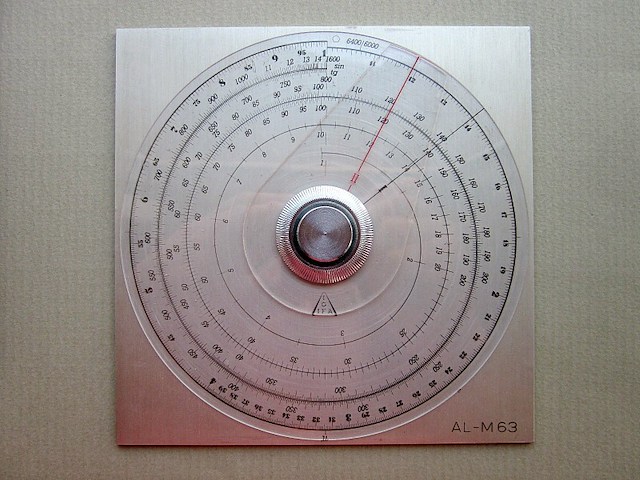 Vazduhoplovni navigacioni instrument AL-M63