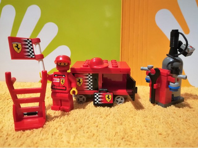 LEGO FERRARI / PIT STOP