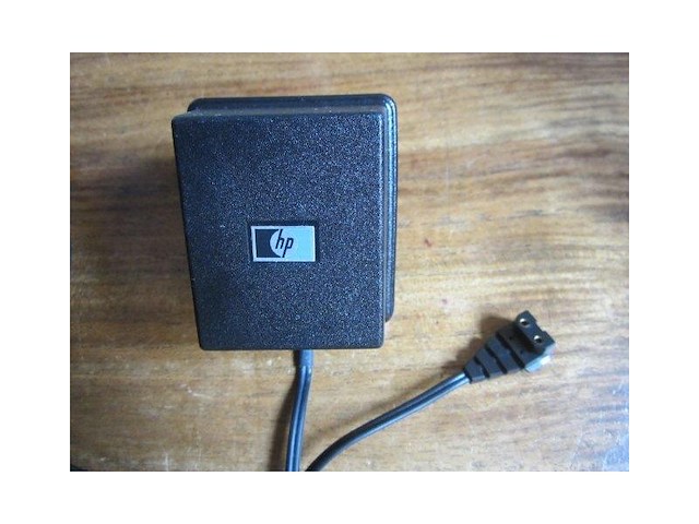 Hewlett-Packard strujni adapter/punjač 82024A