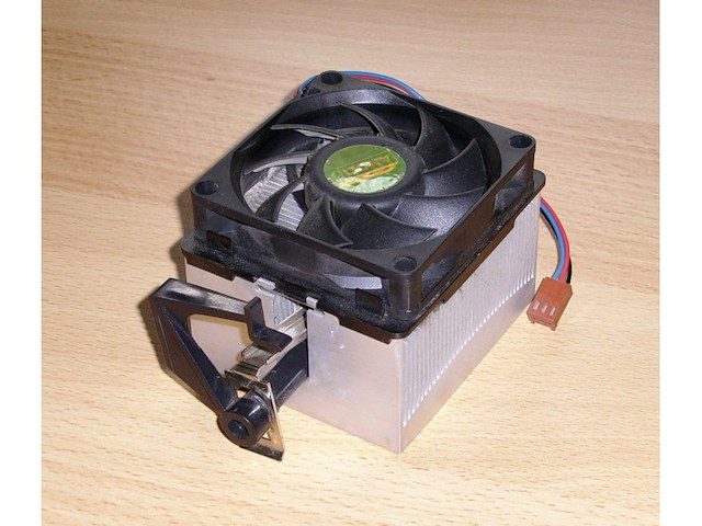 AMD procesorski hladnjak za Socket 939