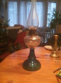 Starinska petrolejska lampa