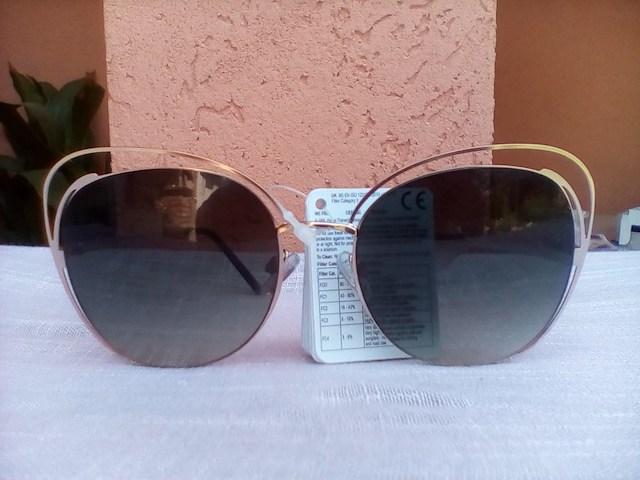 Elizabella naočare za sunce, Avon, UV 400