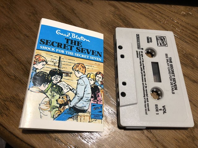 Enid Blyton ‎– Shock For The Secret Seven