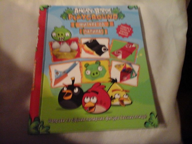 Figure od papira Angry Birds sadrži papir za izradu