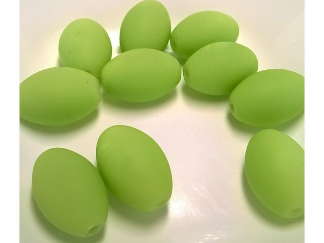 (A539) Staklene Ovalne Perle Gumirane Mat Svetlo Zelene
