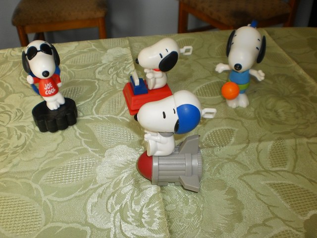 Snoopy - 4 figurice iz McDonaldsa