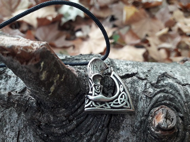 Vikinska sekira ogrlica,Triskelion simbol,Odin,Vikinzi