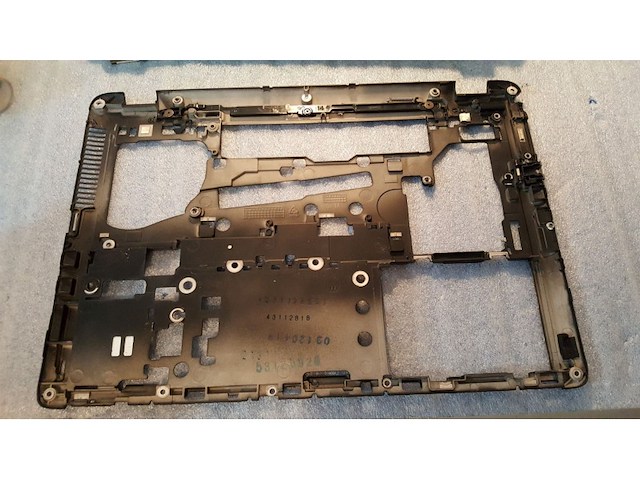 DONJA PLASTIKA KUCISTA ZA HP ELITEBOOK 840 g1