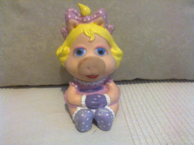 MISS PIGGY-VRLO RETKO