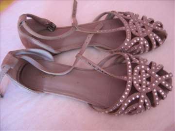 markirane ženske sandale sa cirikonima br 37