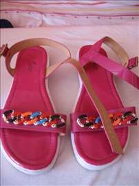 markirana ženske sandale br 38
