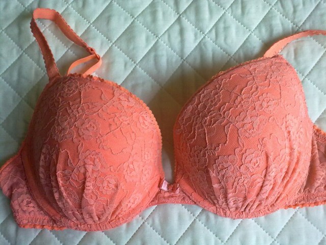 **Etam** fantastican push up brus, vel.75D.