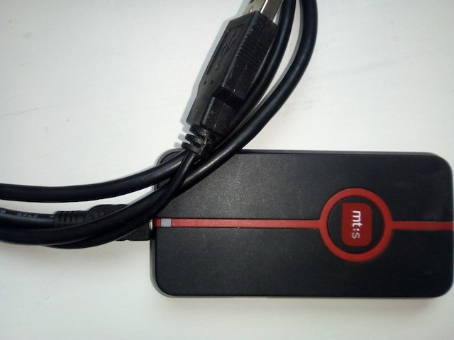 ! MTS USB  modem ZTE MF622 MTS USB za internet/SIM