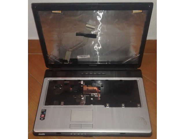 Delovi/Laptop Toshiba L350