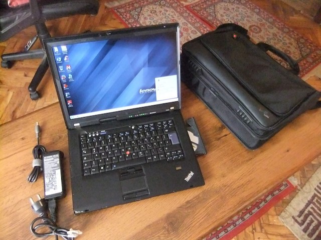 Lenovo Thinkpad R500 + adapter + torba + GARANCIJA!