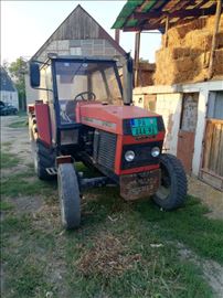 Prodajem traktor