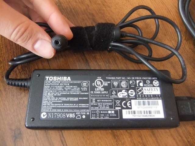 Toshiba adapter 19V 3.95A ORIGINAL + GARANCIJA!